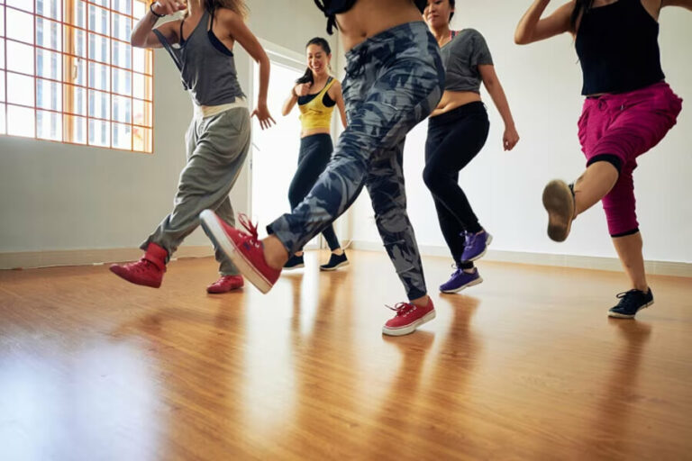 Dạy nhảy Shuffle Dance tại nhà: Hướng dẫn chi tiết từ A - Z